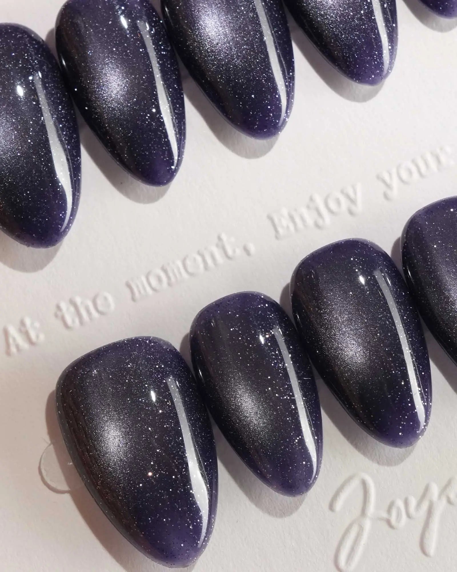 Glint Obsidian – Joyeenails