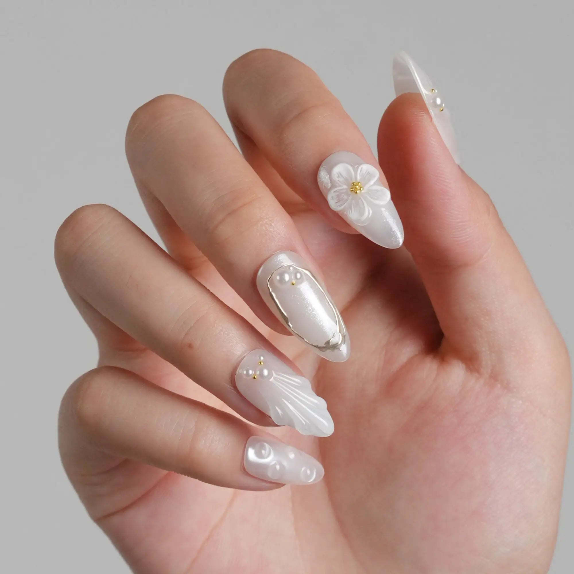 Spring Press-on Nails - Pearl Bloom | Joyeenails - Joyee Nails